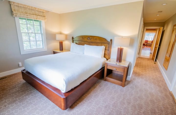 Charming Guest Cottage With Fireplace & Patio - Sun Valley, ID