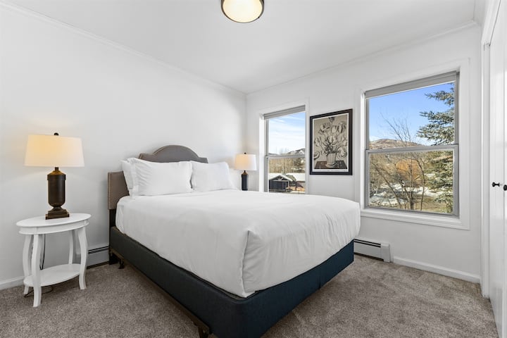 Quiet Neighborhood|yard|pet Friendly|close To Bus - Steamboat Springs