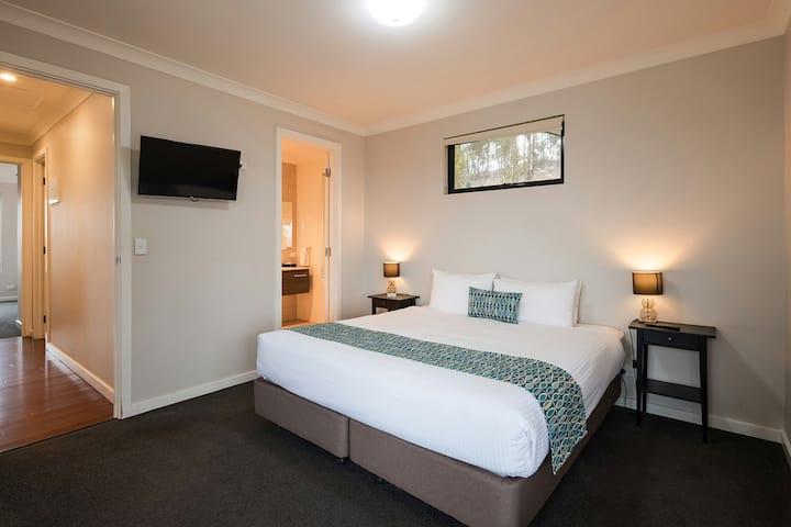 Accessible Two Bedroom Villa - Clare