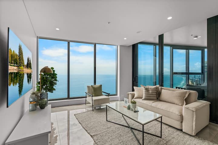 Beachfront Panoramic Ocean View 2br Parking & Pool - Surfers Paradise
