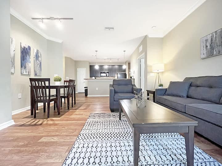 Tranquil 1 Br Apt On 1st Floor, Prime North Tampa - Land O' Lakes, FL
