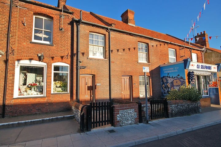 Annies, 30 Station Road - Sheringham