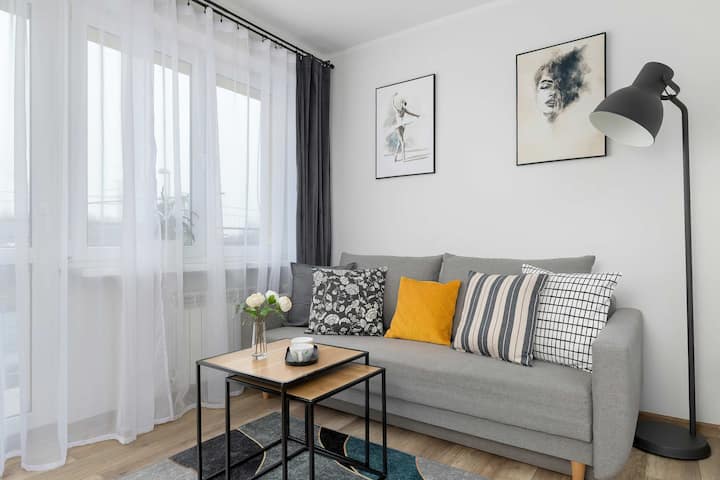 Lipowa 9a | Family Apartment | Remote Work - Katowice