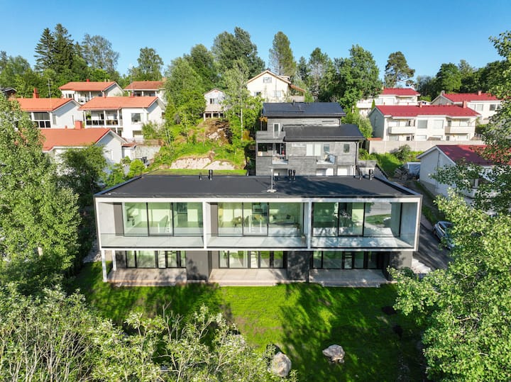 Smart Home | Cinema | Sauna | Sonos Audio | Garage - エスポー