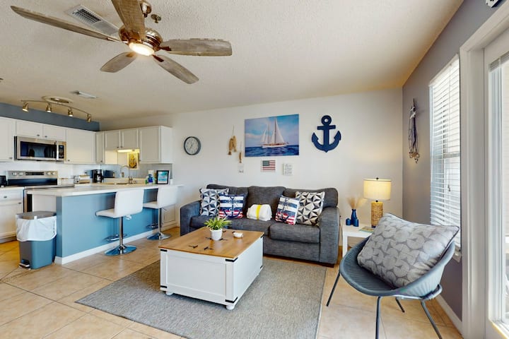Lovely 1br Condo | Patio | Pool | Hot Tub | W/d - Destin, FL