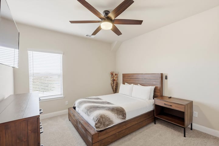 Parkside Retreat – 3br Plano Townhouse Near Dining - 普萊諾