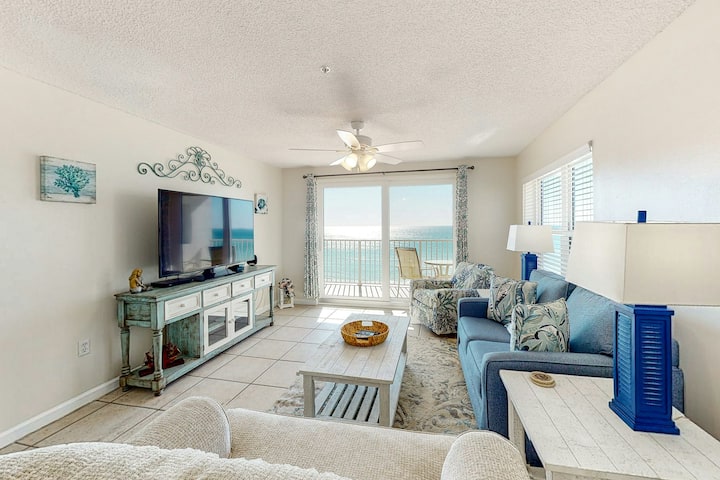 Dreamy Island Escape With Beach Access, Pool & Fur - Fort Walton Beach, FL