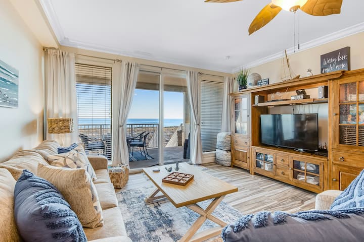 Blissful Coastal Condo With Shared Pool, Ocean Vie - Pensacola Beach, FL