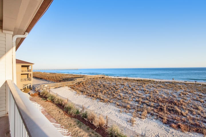 Coastal 3br Oceanfront Dog Friendly | Pool - Pensacola Beach, FL