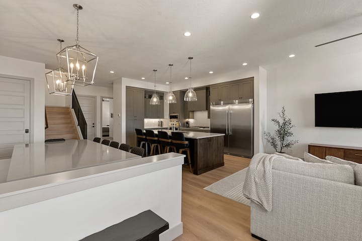 Luxury Rental At Desert Color: Lagoon + Beaches - St. George, USA