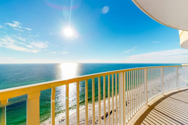 2br Oceanfront Condo | Balcony | Pool & Hot Tub - Panama City Beach, FL