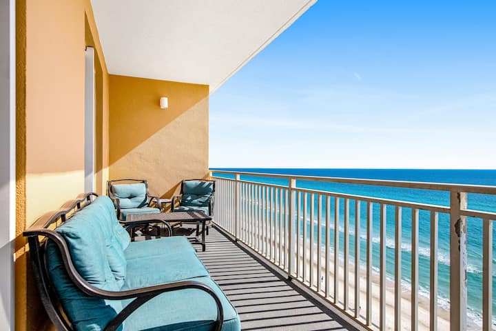 Oceanfront Condo With Ocean View, Pool & Hot Tub, - Panama City Beach, FL