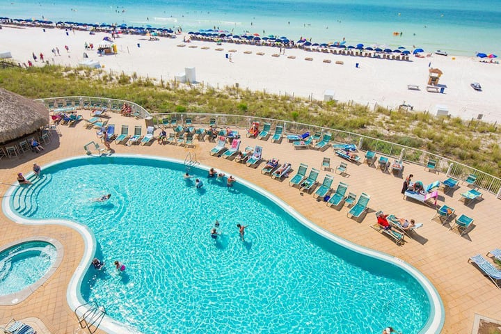 1br Oceanfront Condo | Balcony | Pool & Hot Tub - Panama City Beach, FL
