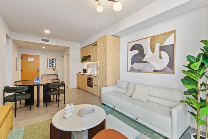 Luxury 1 Master Bedroom In The Crosby #2303 - Miami, FL