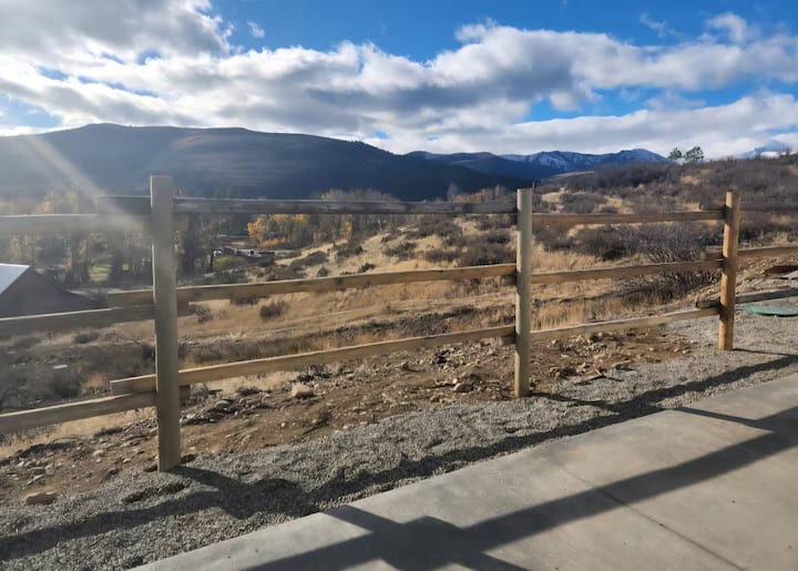 Winthrop Tiny Home | Methow Valley | Walk To Town - Winthrop, WA