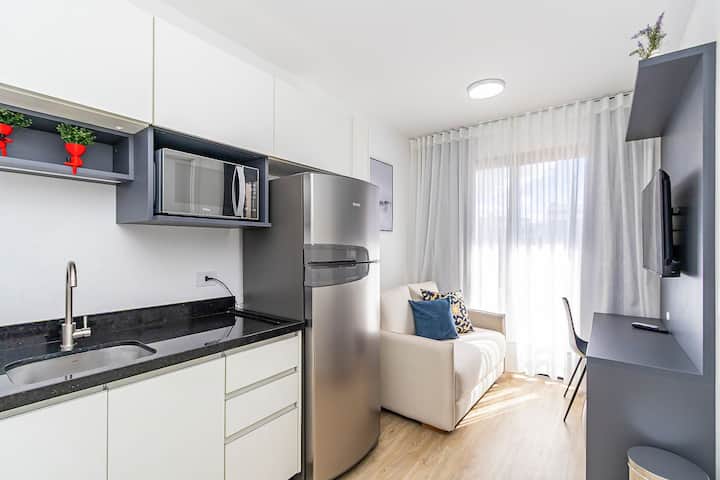 Apto Ensolarado No Centro, Perto De Tudo - Cna0706 - Curitiba