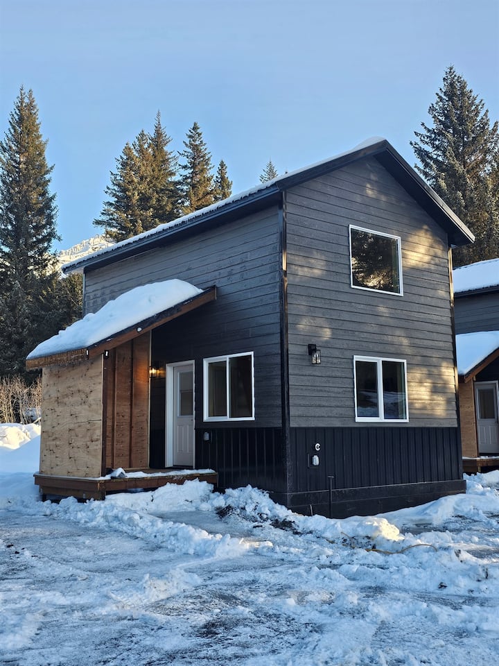 Seward Mountain View Cabins #5 - Soldotna, AK