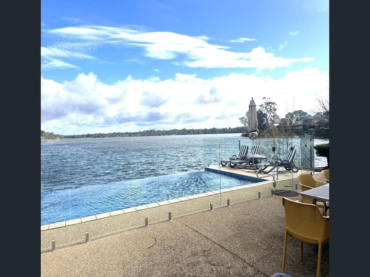 Waterfront Luxury Lake Nagambie | Pool • Balcony - Nagambie