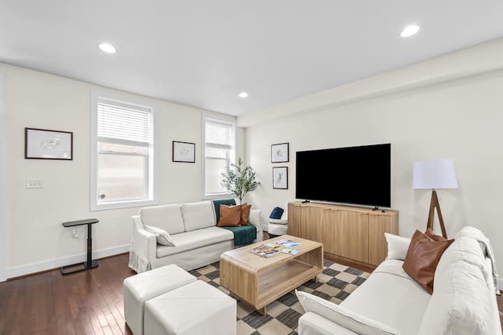 Spacious Dc Retreat 6br-3.5ba -Perfect For Groups - Hyattsville, MD