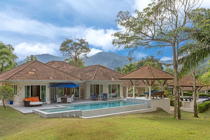Elegant 2br Pool Villa Overlooking Loch Palm Golf - Phuket
