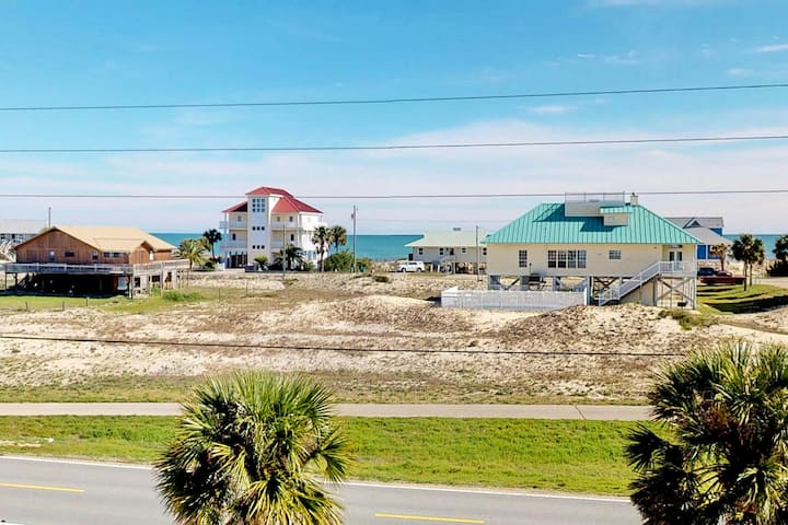 Charming 3br Oceanview | Private Pool | W/d - St. George Island, FL
