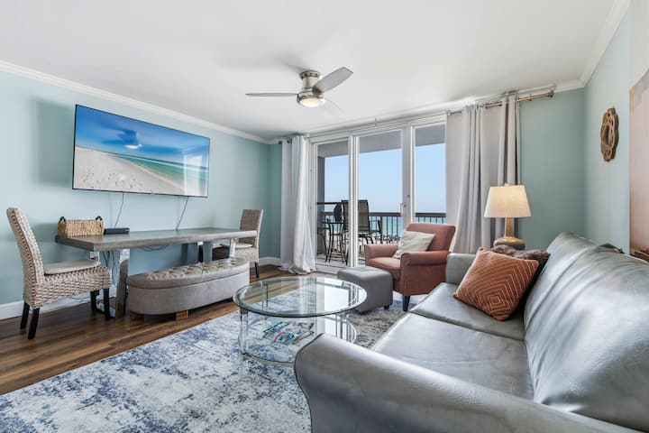 Gulf-front Condo With Balcony, Beach Access, Pool - Destin, FL