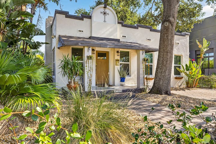 Palm Villa - Historic Home Near Downtown - Tampa