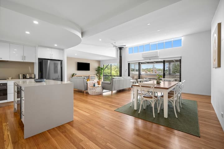 153 Centenary Heights Road - Sunshine Coast Queensland, Australia