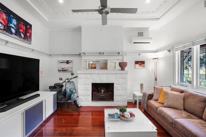 New! West Leederville Lakeside Home - South Perth