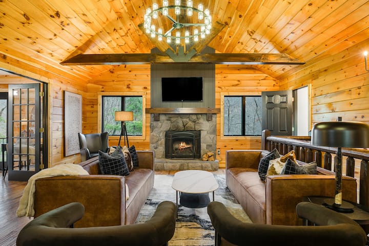 Modern Lux 6br Log Escape-designer Upgrades-hottub - Massanutten, VA