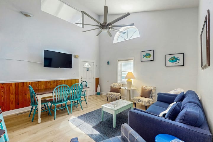 Stunning 2br Oceanview | Patio | Pool - St. George Island, FL