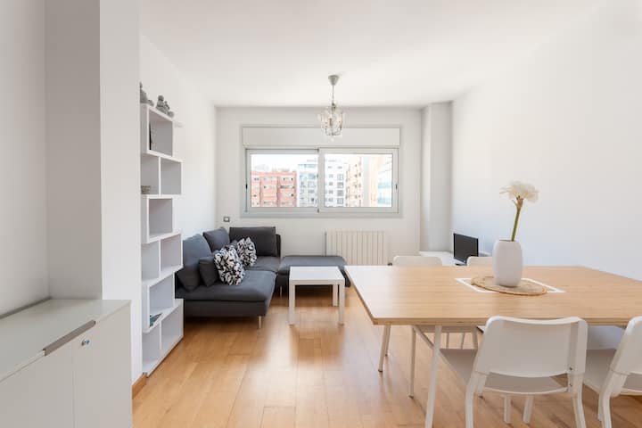Bcn Beach Apartment. Sunny & Quiet In Poblenou - Barcelone