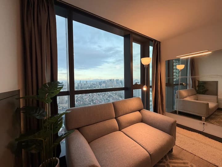 The New Cozy Oasis - King Size Bed Comfort - Manila