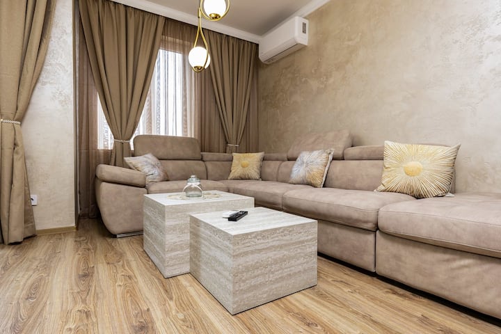 Sunny Modern 1br Retreat With Cozy Balcony - Plovdiv