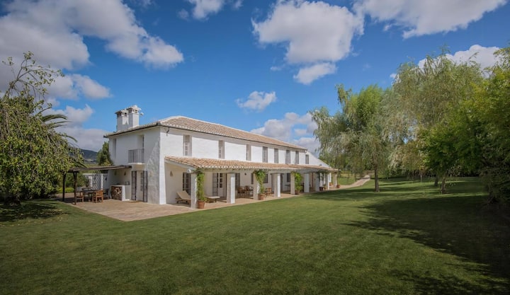 Elegant Villa Surrounded By Grazalema Park - Ronda