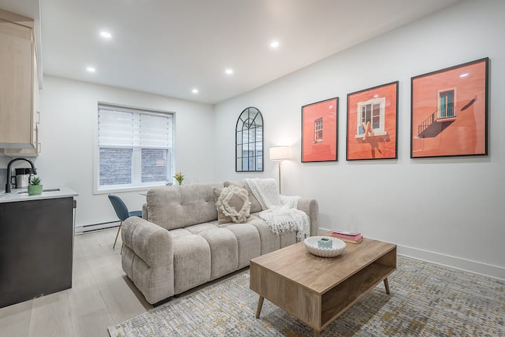 Prime Downtown Stay Near Bell Centre - LaSalle