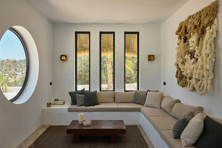Villa With Mountain Views In La Axarquía - Comares
