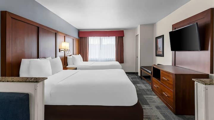 Relax & Explore: Denver Tech Retreat Awaits - Aurora, CO