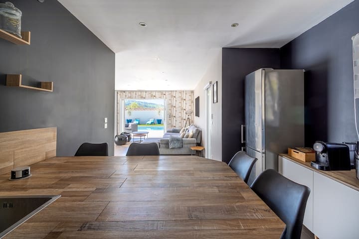 Villa With Pool And Play Area In Camps-la-source - Brignoles