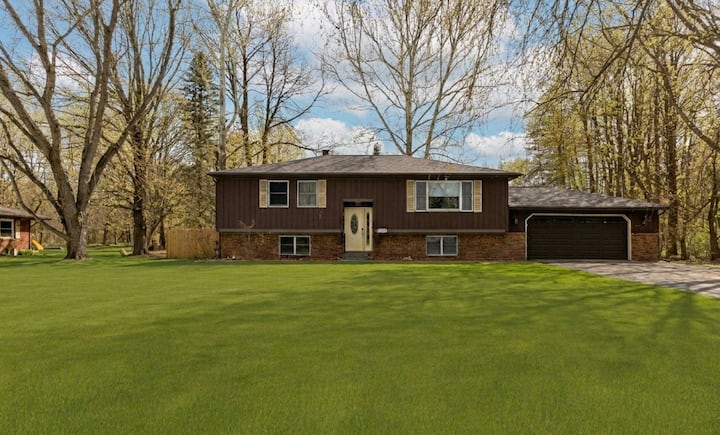 Close To Golf Course And Nature Trails - South Haven, MI