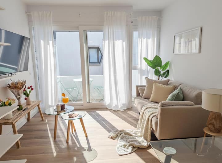 À Seulement 1 Minute De La Plage ! Idéalement Situ - Palamós