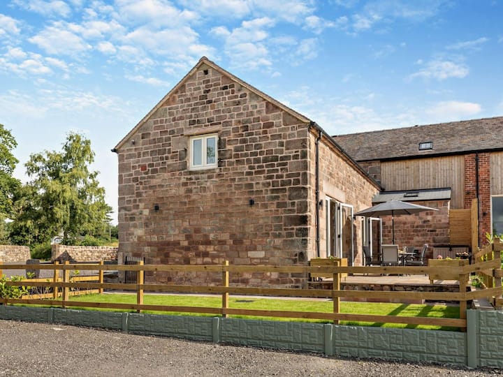 2 Bed In Stoke-on-trent (Oc-95164) - Leek