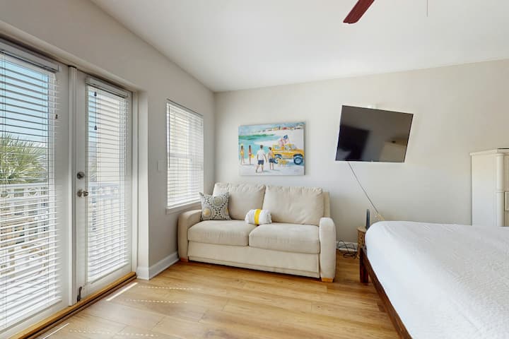 Studio | Pool | Hot Tub | Beach Access - Allen Lake, Santa Rosa Beach