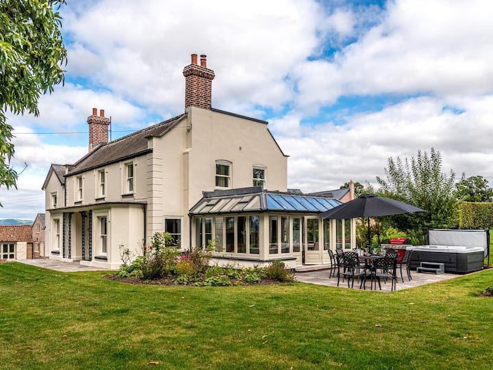 5 Bed In Madley (83658) - ヘリフォード