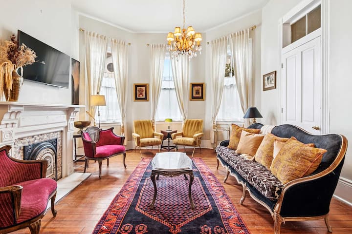 Historic Tremé  Manor,  Steps From French Quarter - New Orleans, LA