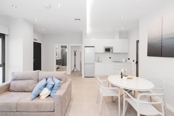 Apartamento Nº1 -2 Dorm - Antares - Torre del Mar