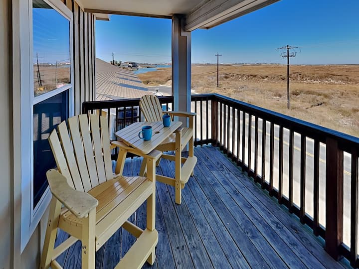 Hammonds Reef | Pet-friendly + Steps To Beach - Corpus Christi, TX