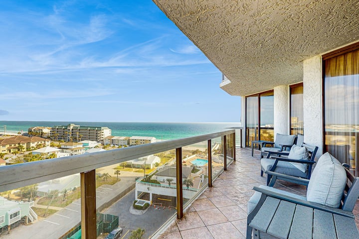 Amazing 2br Surfside Resort | Balcony | Pool - Miramar Beach, FL