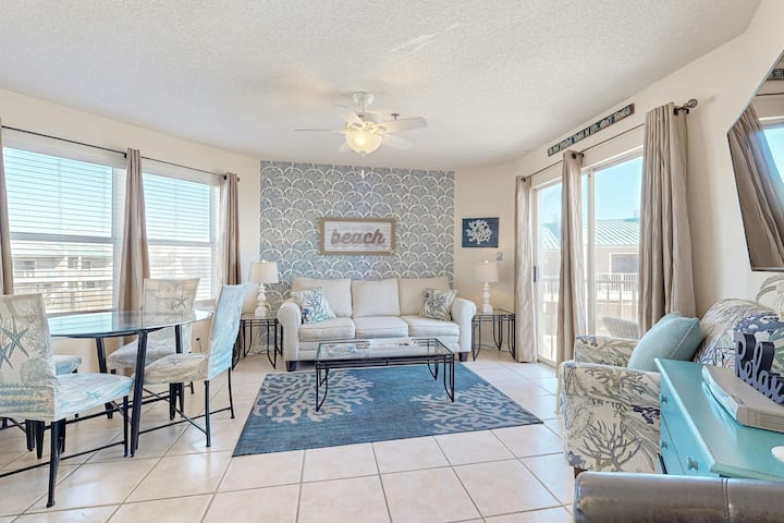 Coastal 1br 2nd-floor | Hot Tub | Pool | Balcony - Destin, FL