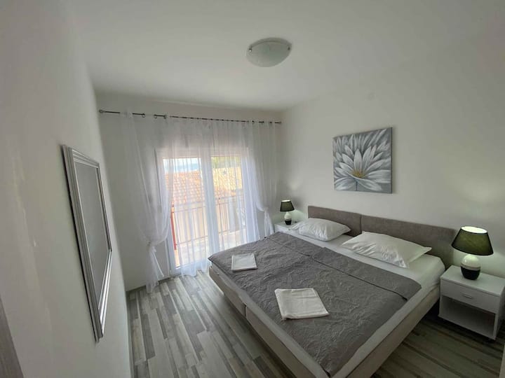 Appartement De Vacances Avec Climatisation Et Barb - Klenovica